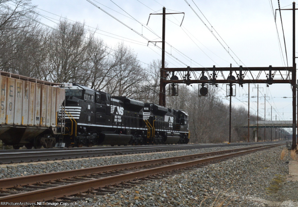 NS 1105 with train 64R